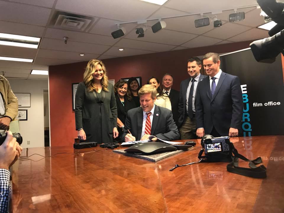 Mayor Tim Keller Seals the Deal with Netflix — City of Albuquerque
